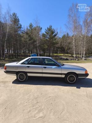 Grey Audi 100 1989 in Klaipeda, with an engine capacity of 18.00 L and mileage of 400 thousand km for 2000 €, photo 8 on AUTOMOTO.COM.LV
