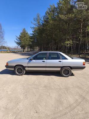 Grey Audi 100 1989 in Klaipeda, with an engine capacity of 18.00 L and mileage of 400 thousand km for 2000 €, photo 9 on AUTOMOTO.COM.LV