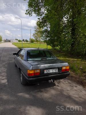 Grey Audi 100 1990 in Riga, with an engine capacity of 2.00 L and mileage of 271 thousand km for 1250 €, photo 3 on AUTOMOTO.COM.LV