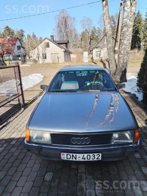 Grey Audi 100 1990 in Jurmala, with an engine capacity of 2.00 L and mileage of 378 thousand km for 1999 €, photo 3 on AUTOMOTO.COM.LV