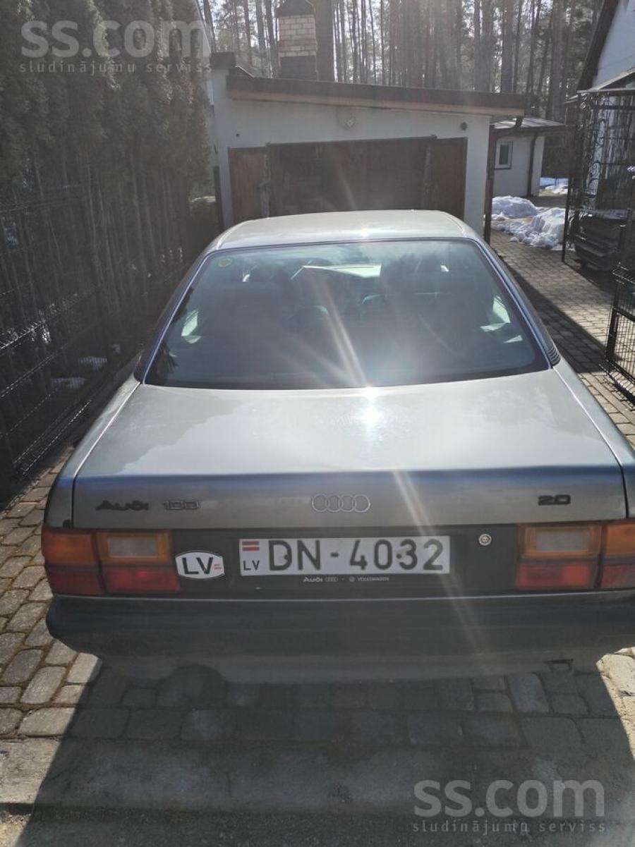Grey Audi 100 1990 in Jurmala, with an engine capacity of 2.00 L and mileage of 378 thousand km for 1999 €, photo 4 on AUTOMOTO.COM.LV