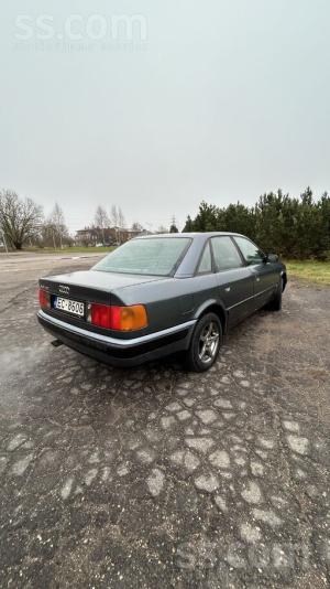 Pelēks Audi 100 1991 Liepāja, ar dzinēja tilpumu 2.00 L un nobraukumu 210 tūkst. km par 1500 €, foto 4 vietnē AUTOMOTO.COM.LV