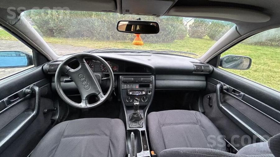 Pelēks Audi 100 1991 Liepāja, ar dzinēja tilpumu 2.00 L un nobraukumu 210 tūkst. km par 1500 €, foto 7 vietnē AUTOMOTO.COM.LV