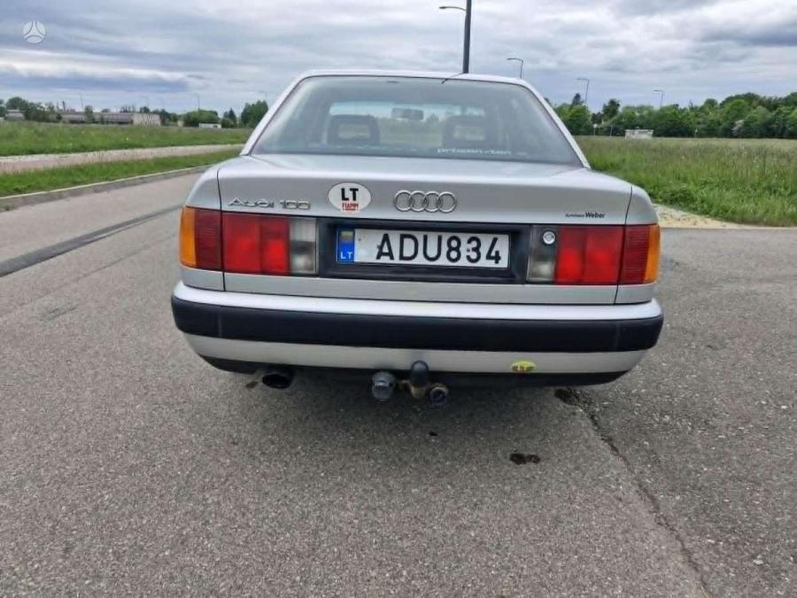Pelēks Audi 100 1991 Kauņa, ar dzinēja tilpumu 1.98 L un nobraukumu 256 tūkst. km par 1800 €, foto 5 vietnē AUTOMOTO.COM.LV