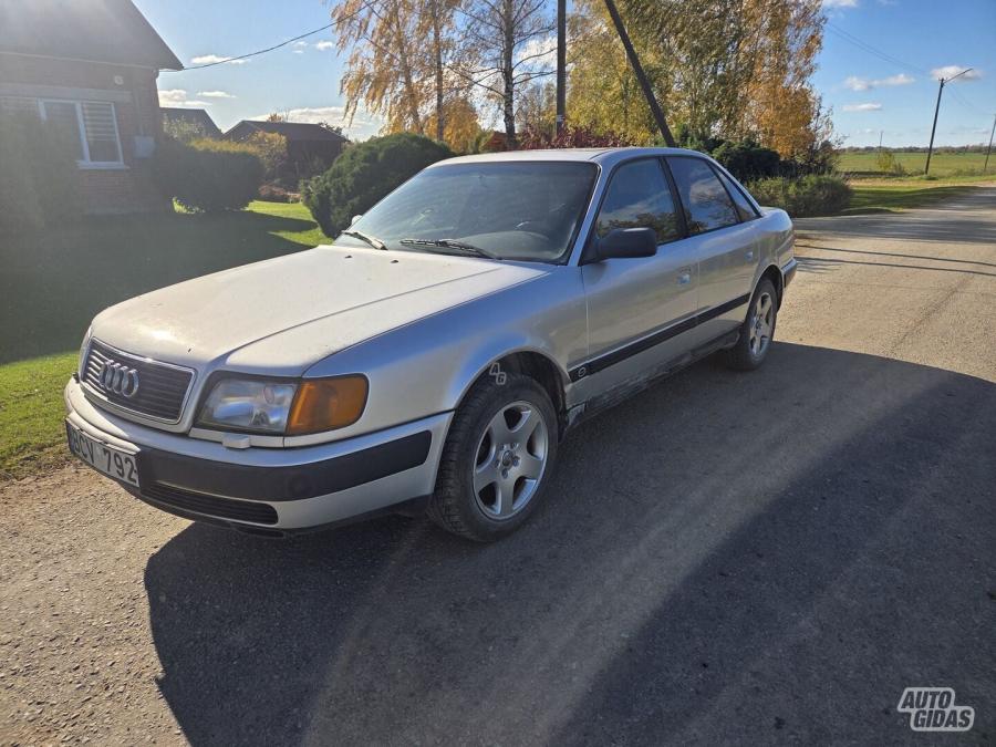 Grey Audi 100 1992 in Joniskis, with an engine capacity of 2.50 L and mileage of 289 thousand km for 950 €, photo 1 on AUTOMOTO.COM.LV