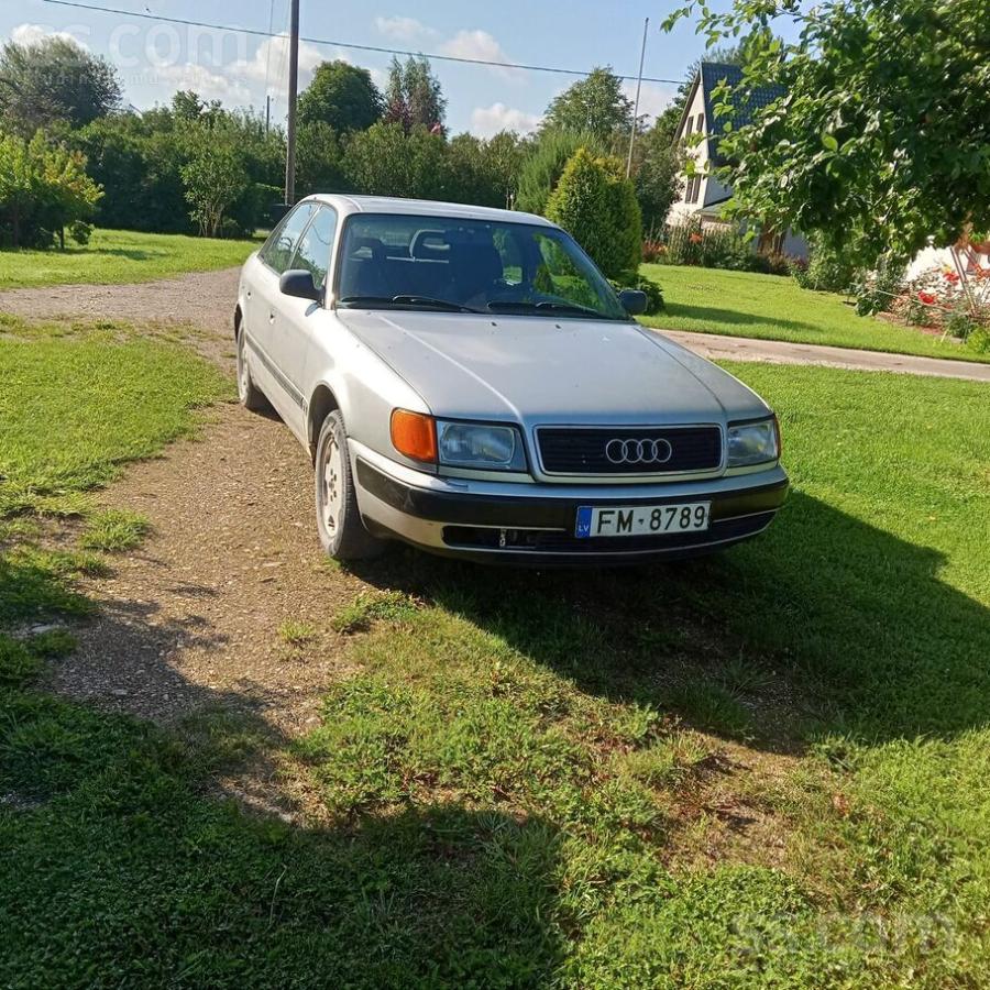 Pelēks Audi 100 1994 Liepāja, ar dzinēja tilpumu 2.40 L un nobraukumu 253 tūkst. km par 1400 €, foto 1 vietnē AUTOMOTO.COM.LV