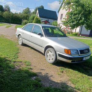 Pelēks Audi 100 1994 Liepāja, ar dzinēja tilpumu 2.40 L un nobraukumu 253 tūkst. km par 1400 €, foto 3 vietnē AUTOMOTO.COM.LV