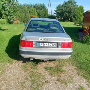 Grey Audi 100 1994 in Liepaja, with an engine capacity of 2.40 L and mileage of 253 thousand km for 1400 €, photo 4 on AUTOMOTO.COM.LV