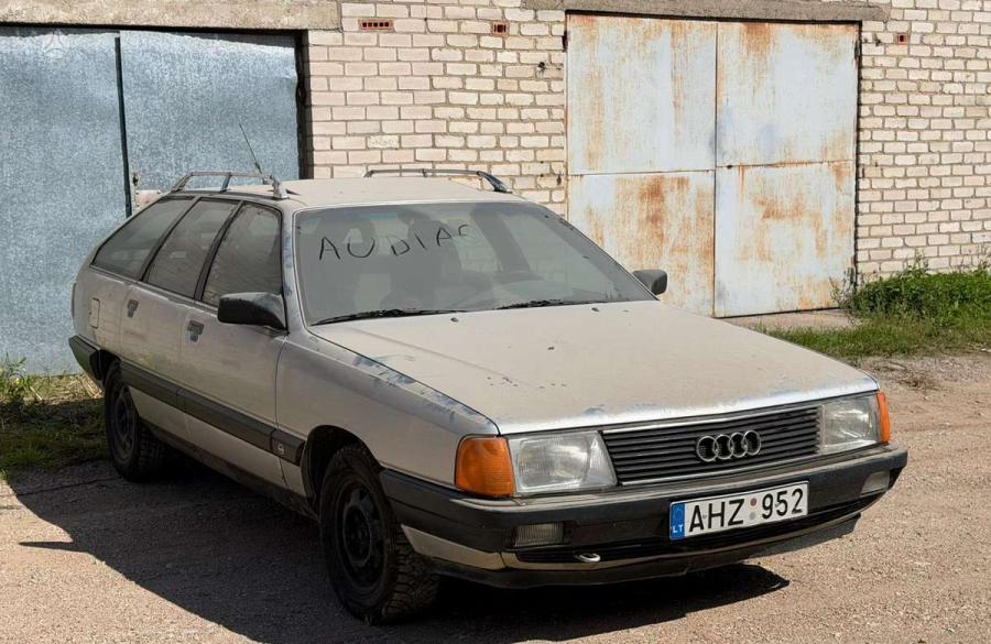 Pelēks Audi 100 1989 Raseiniai, ar dzinēja tilpumu 2.00 L un nobraukumu 200 tūkst. km par 750 €, foto 1 vietnē AUTOMOTO.COM.LV