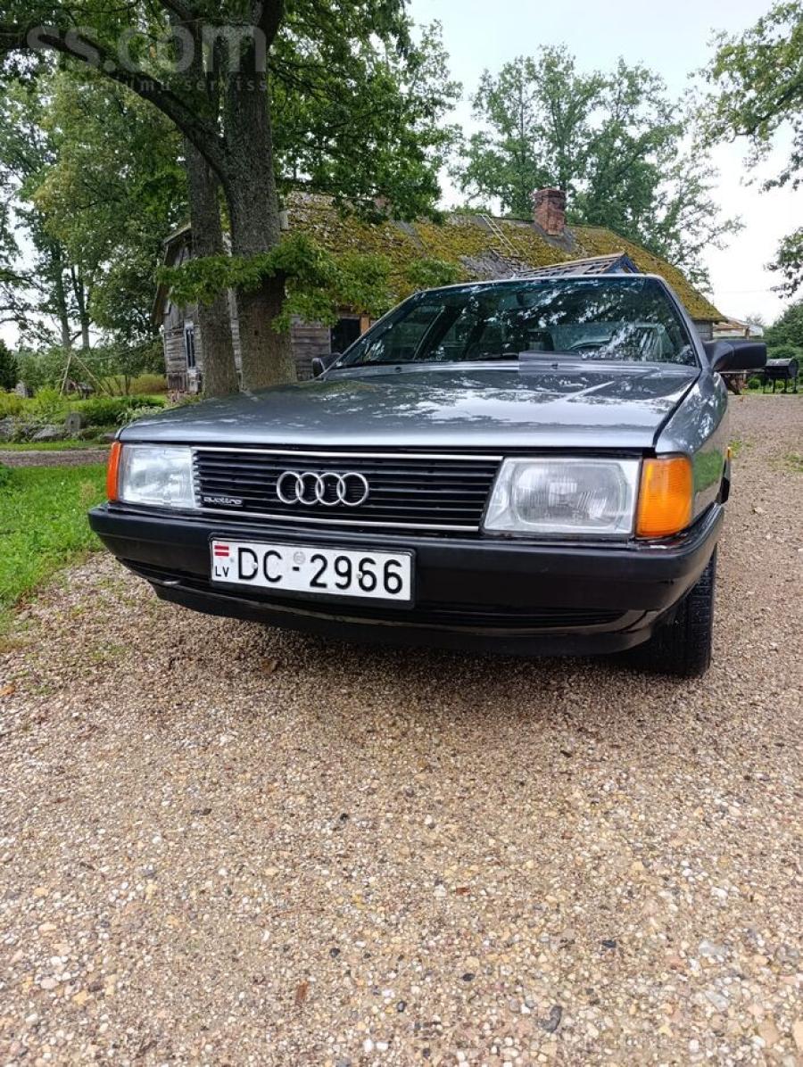 Pelēks Audi 100 1990 Cēsis, ar dzinēja tilpumu 2.30 L un nobraukumu 400 tūkst. km par 2900 €, foto 6 vietnē AUTOMOTO.COM.LV
