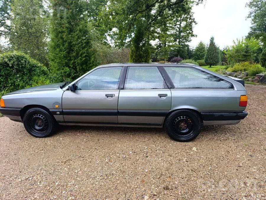 Pelēks Audi 100 1990 Cēsis, ar dzinēja tilpumu 2.30 L un nobraukumu 266 tūkst. km par 2900 €, foto 4 vietnē AUTOMOTO.COM.LV