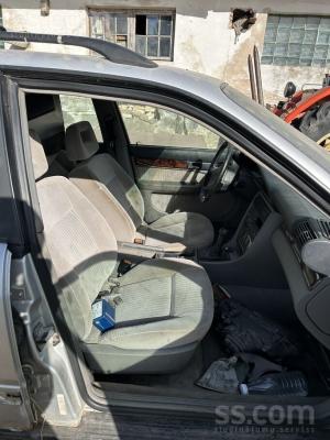 Pelēks Audi 100 1993 Jūrmala, ar dzinēja tilpumu 2.80 L un nobraukumu 254 tūkst. km par 2000 €, foto 6 vietnē AUTOMOTO.COM.LV