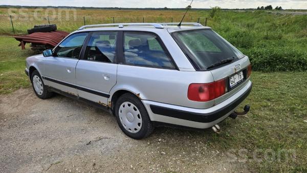 Pelēks Audi 100 1994 Rīga, ar dzinēja tilpumu 2.50 L un nobraukumu 514 tūkst. km par 1450 €, foto 4 vietnē AUTOMOTO.COM.LV