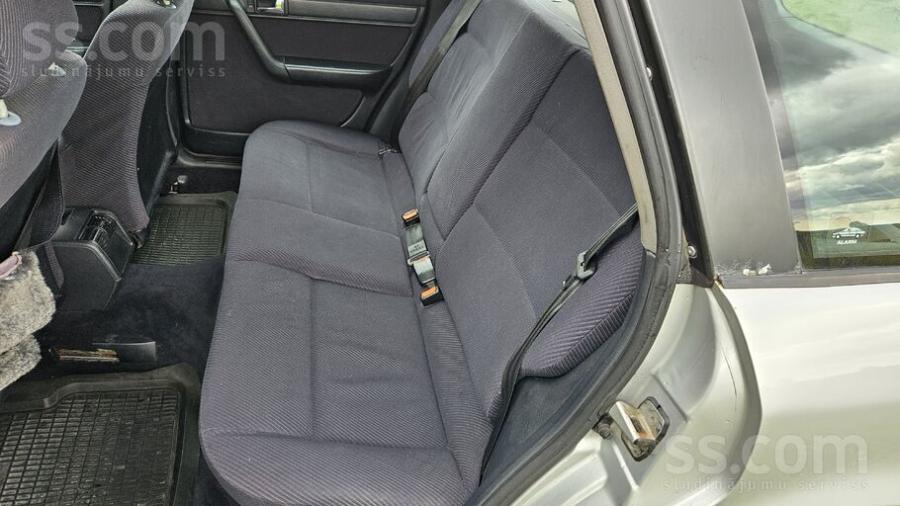 Pelēks Audi 100 1994 Rīga, ar dzinēja tilpumu 2.50 L un nobraukumu 514 tūkst. km par 1450 €, foto 11 vietnē AUTOMOTO.COM.LV