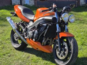 Oranžs Audi 100 2003 Rīga, ar dzinēja tilpumu 0.60 L un nobraukumu 40 tūkst. km par 2450 €, foto 1 vietnē AUTOMOTO.COM.LV
