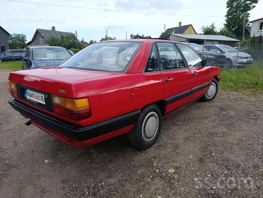 Красный Ауди 100 1987 в Резекне, объемом двигателя 1.80 л и пробегом 340 тыс. км за 2300 €, фото 5 на AUTOMOTO.COM.LV