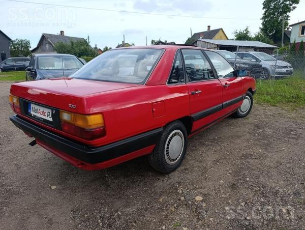 Sarkans Audi 100 1987 Rēzekne, ar dzinēja tilpumu 1.80 L un nobraukumu 340 tūkst. km par 2300 €, foto 9 vietnē AUTOMOTO.COM.LV