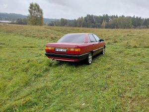 Red Audi 100 1988 in Siauliai, with an engine capacity of 1.78 L and mileage of 29888 thousand km for 1450 €, photo  on AUTOMOTO.COM.LV