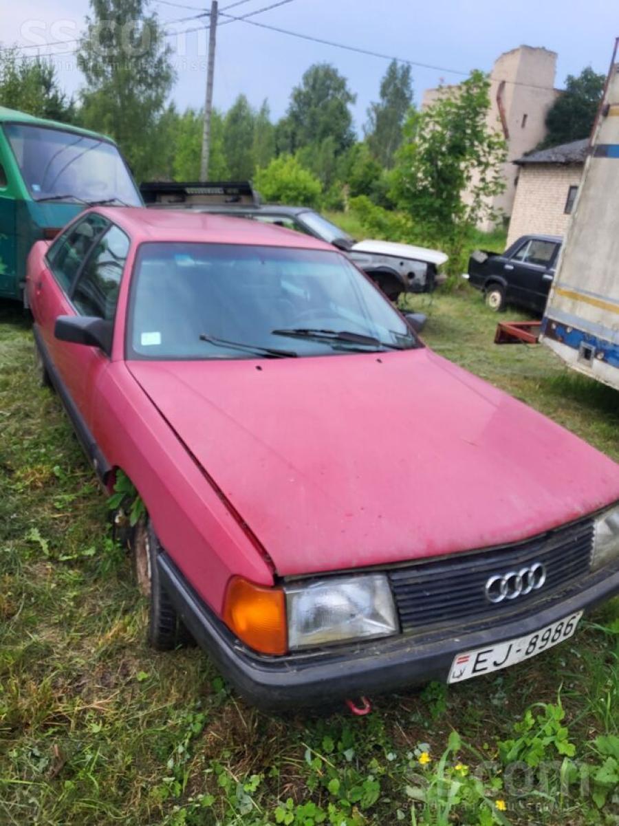 Sarkans Audi 100 1989 Jēkabpils, ar dzinēja tilpumu 2.30 L un nobraukumu 335 tūkst. km par 650 €, foto 2 vietnē AUTOMOTO.COM.LV