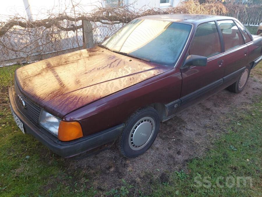 Red Audi 100 1990 in Tukums, with an engine capacity of 1.80 L and mileage of 240 thousand km for 1100 €, photo 1 on AUTOMOTO.COM.LV