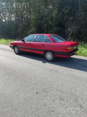 Sarkans Audi 100 1990 Rēzekne, ar dzinēja tilpumu 2.00 L un nobraukumu 37 tūkst. km par 900 €, foto 8 vietnē AUTOMOTO.COM.LV