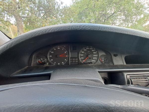 Ауди 100 1991 в Лимбажи на AUTOMOTO.COM.LV Красный Ауди 100 1991 в Лимбажи, объемом двигателя 2.00 л и пробегом 320 тыс. км за 1850 €, фото 6 на AUTOMOTO.COM.LV