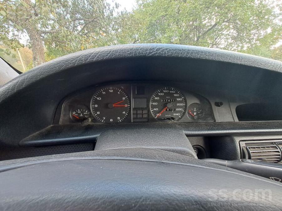 Красный Ауди 100 1991 в Лимбажи, объемом двигателя 2.00 л и пробегом 320 тыс. км за 1850 €, фото 6 на AUTOMOTO.COM.LV