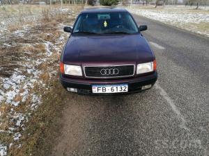 Sarkans Audi 100 1992 Valmiera, ar dzinēja tilpumu 2.30 L un nobraukumu 320 tūkst. km par 1000 €, foto 3 vietnē AUTOMOTO.COM.LV
