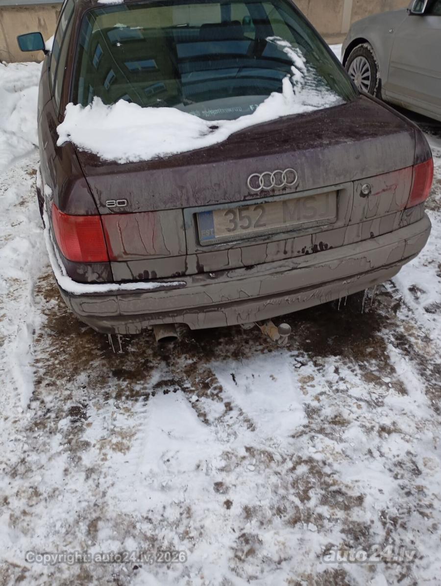 Sarkans Audi 100 1992 Tallina, ar dzinēja tilpumu 1.98 L un nobraukumu 235 tūkst. km par 500 €, foto 1 vietnē AUTOMOTO.COM.LV