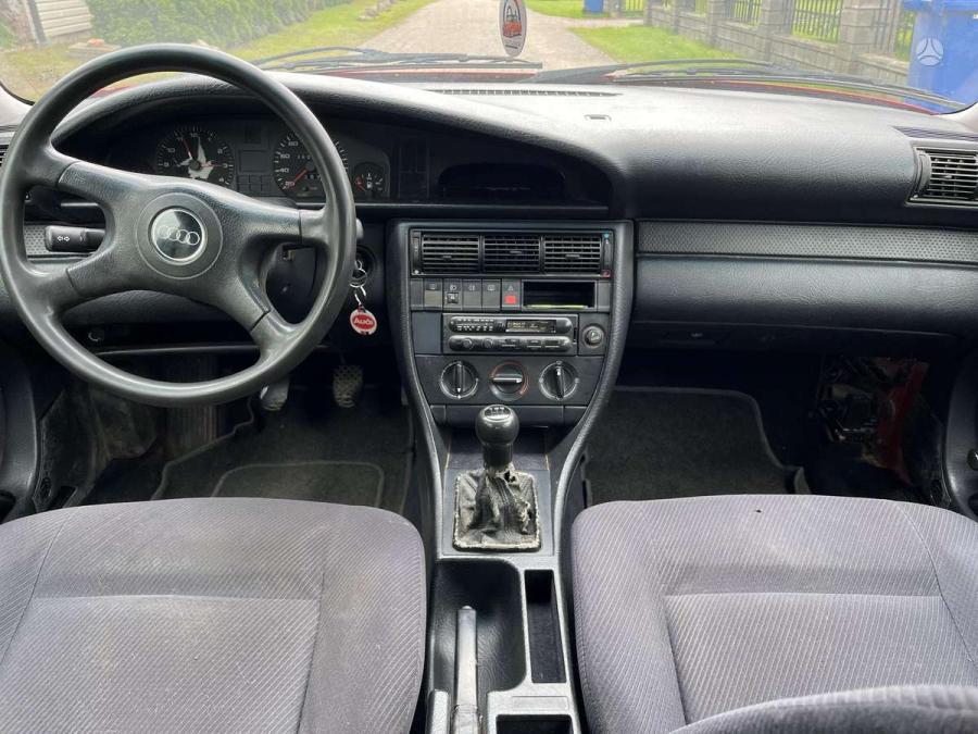 Sarkans Audi 100 1992 Šakiai, ar dzinēja tilpumu 2.37 L un nobraukumu 360 tūkst. km par 550 €, foto 12 vietnē AUTOMOTO.COM.LV