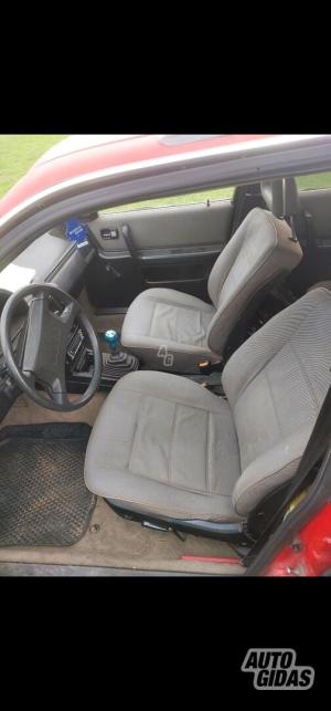 Red Audi 100 1986 in Ignalina, with an engine capacity of 1.80 L and mileage of 251 thousand km for 1500 €, photo 17 on AUTOMOTO.COM.LV