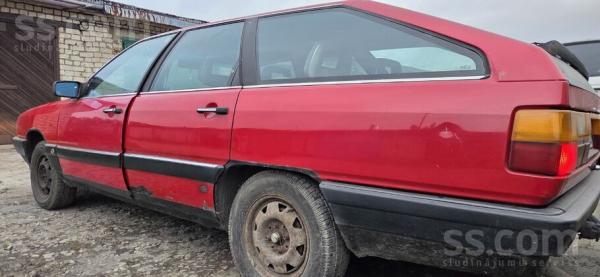 Ауди 100 1986 в Рига на AUTOMOTO.COM.LV Красный Ауди 100 1986 в Рига, объемом двигателя 2.00 л и пробегом 313 тыс. км за 700 €, фото 4 на AUTOMOTO.COM.LV