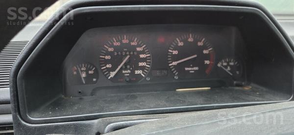 Ауди 100 1986 в Рига на AUTOMOTO.COM.LV Красный Ауди 100 1986 в Рига, объемом двигателя 2.00 л и пробегом 313 тыс. км за 700 €, фото 9 на AUTOMOTO.COM.LV