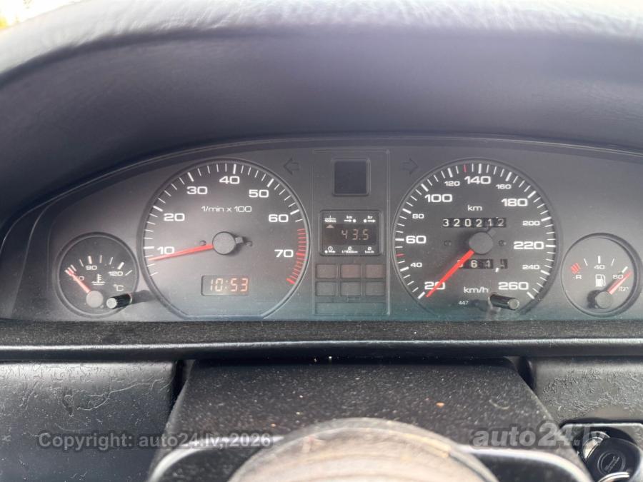 Sarkans Audi 100 1989 Tallina, ar dzinēja tilpumu 2.30 L un nobraukumu 0 tūkst. km par 3500 €, foto 11 vietnē AUTOMOTO.COM.LV