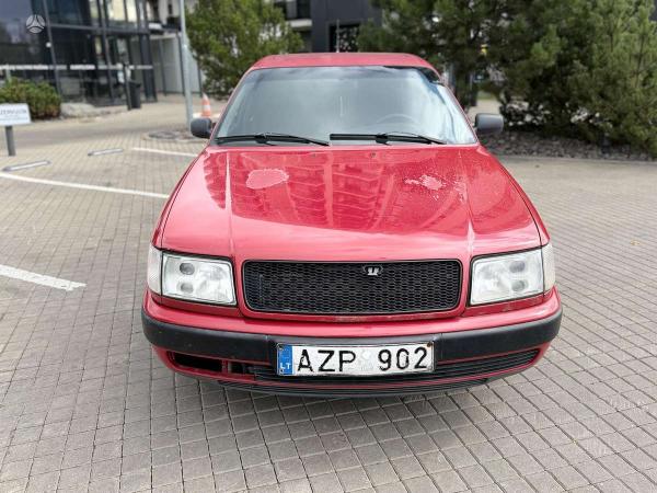 Red Audi 100 1993 in Vilnius, with an engine capacity of 2.46 L and mileage of 430 thousand km for 450 €, photo 9 on AUTOMOTO.COM.LV