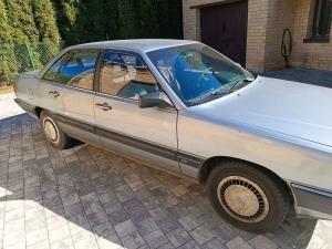 Audi 100 1984 Panevēža, ar dzinēja tilpumu 2.20 L un nobraukumu 393 tūkst. km par 800 €, foto 3 vietnē AUTOMOTO.COM.LV