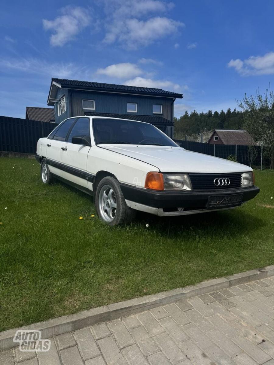 Audi 100 1984 in Vilnius, with an engine capacity of 1.80 L and mileage of 225 thousand km for 1000 €, photo 4 on AUTOMOTO.COM.LV