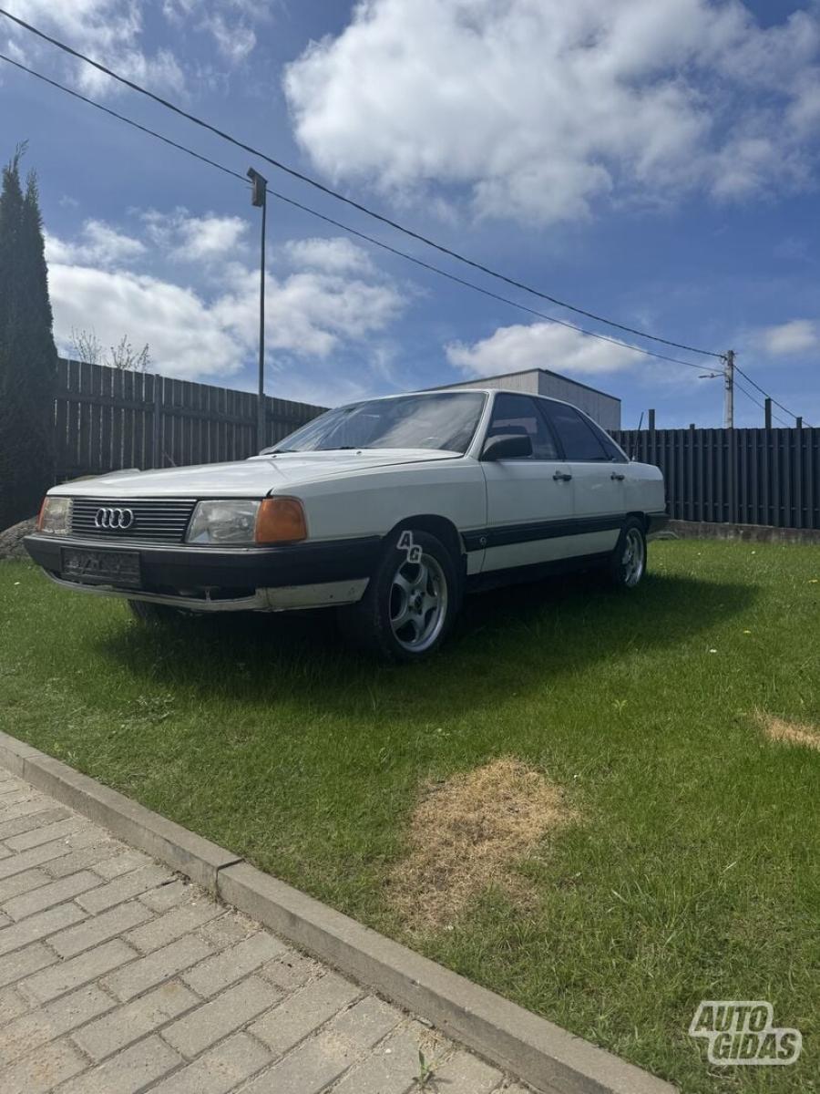 Audi 100 1984 in Vilnius, with an engine capacity of 1.80 L and mileage of 225 thousand km for 1000 €, photo 5 on AUTOMOTO.COM.LV