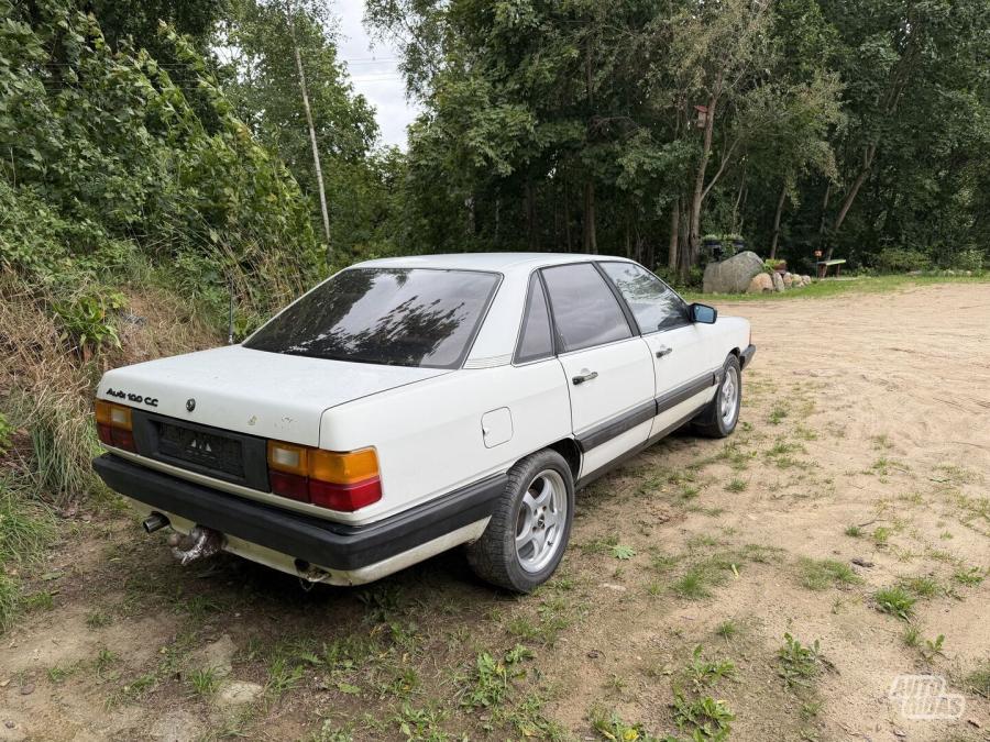 Audi 100 1984 in Vilnius, with an engine capacity of 1.90 L and mileage of 225 thousand km for 1300 €, photo 4 on AUTOMOTO.COM.LV