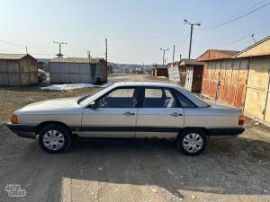 Audi 100 1986 Viļņa, ar dzinēja tilpumu 1.80 L un nobraukumu 325 tūkst. km par 750 €, foto 6 vietnē AUTOMOTO.COM.LV