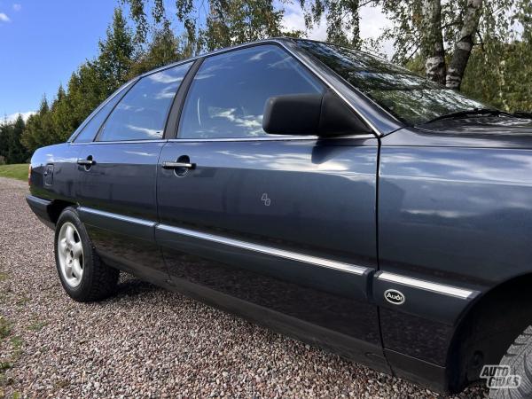 Audi 100 1986 Alīta, ar dzinēja tilpumu 2.20 L un nobraukumu 217 tūkst. km par 1250 €, foto 3 vietnē AUTOMOTO.COM.LV