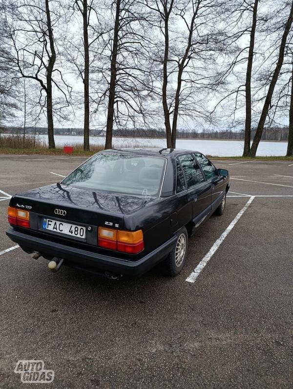 Audi 100 1988 in Druskininkai, with an engine capacity of 2.30 L and mileage of 180 thousand km for 2500 €, photo 4 on AUTOMOTO.COM.LV