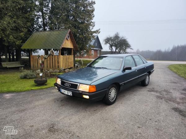 Audi 100 1988 Viļņa, ar dzinēja tilpumu 2.30 L un nobraukumu 339 tūkst. km par 1550 €, foto 1 vietnē AUTOMOTO.COM.LV