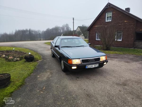 Audi 100 1988 Viļņa, ar dzinēja tilpumu 2.30 L un nobraukumu 339 tūkst. km par 1550 €, foto 2 vietnē AUTOMOTO.COM.LV