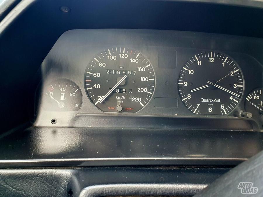 Audi 100 1988 Viļņa, ar dzinēja tilpumu 1.80 L un nobraukumu 218 tūkst. km par 1499 €, foto 15 vietnē AUTOMOTO.COM.LV