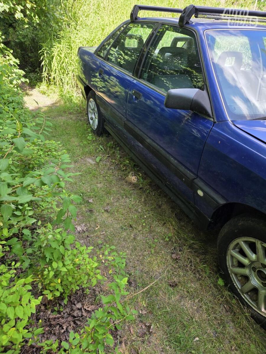 Audi 100 1989 in Vilnius, with an engine capacity of 2.10 L and mileage of 200 thousand km for 3100 €, photo 4 on AUTOMOTO.COM.LV