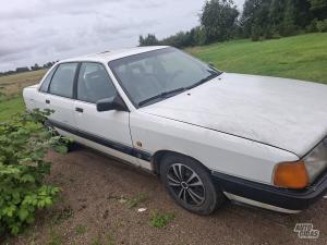 Audi 100 1989 in Kretinga, with an engine capacity of 2.20 L and mileage of 355 thousand km for 950 €, photo 4 on AUTOMOTO.COM.LV