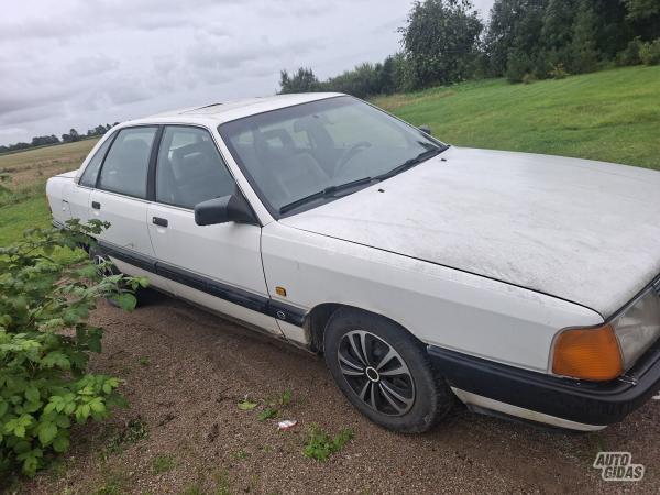 Audi 100 1989 in Kretinga, with an engine capacity of 2.20 L and mileage of 355 thousand km for 950 €, photo 4 on AUTOMOTO.COM.LV