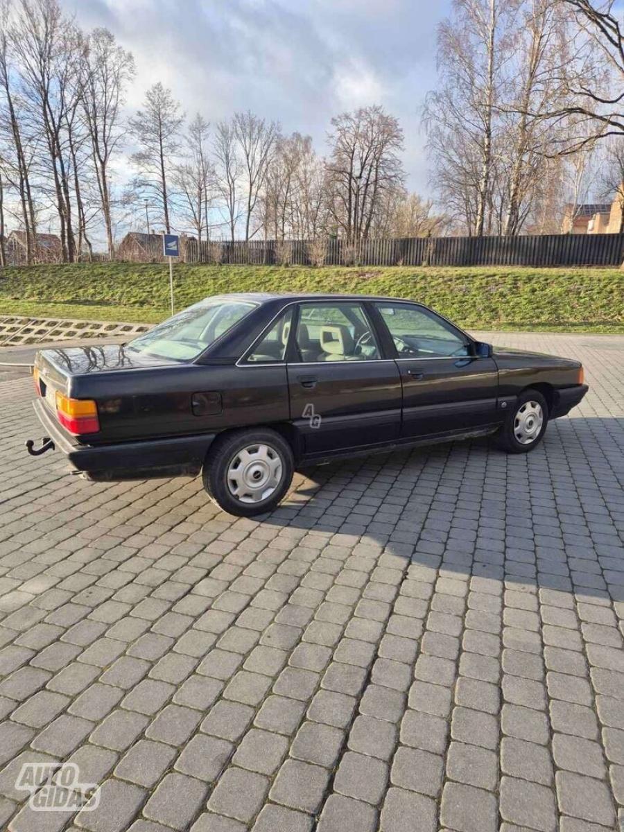Audi 100 1990 in Silute, with an engine capacity of 1.80 L and mileage of 217 thousand km for 690 €, photo 5 on AUTOMOTO.COM.LV
