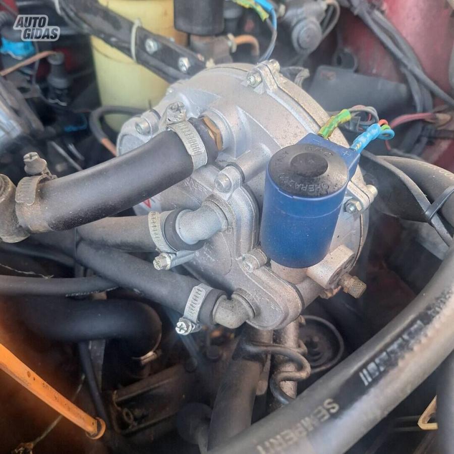 Audi 100 1990 in Alytus, with an engine capacity of 2.00 L and mileage of 250 thousand km for 1100 €, photo 9 on AUTOMOTO.COM.LV
